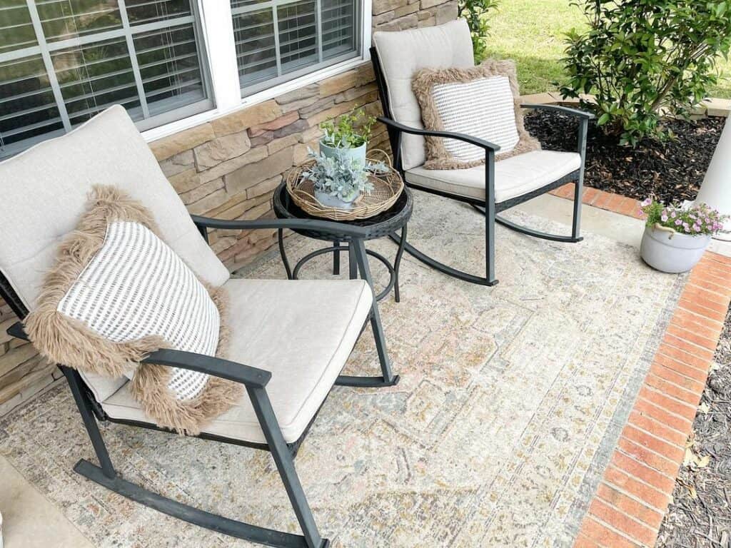 29 Front Porch Furniture Ideas To Create A Warm Entrance