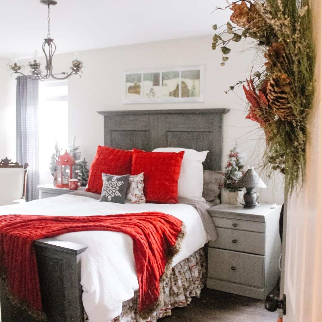 30 Bright and Bold Red Bedroom Ideas