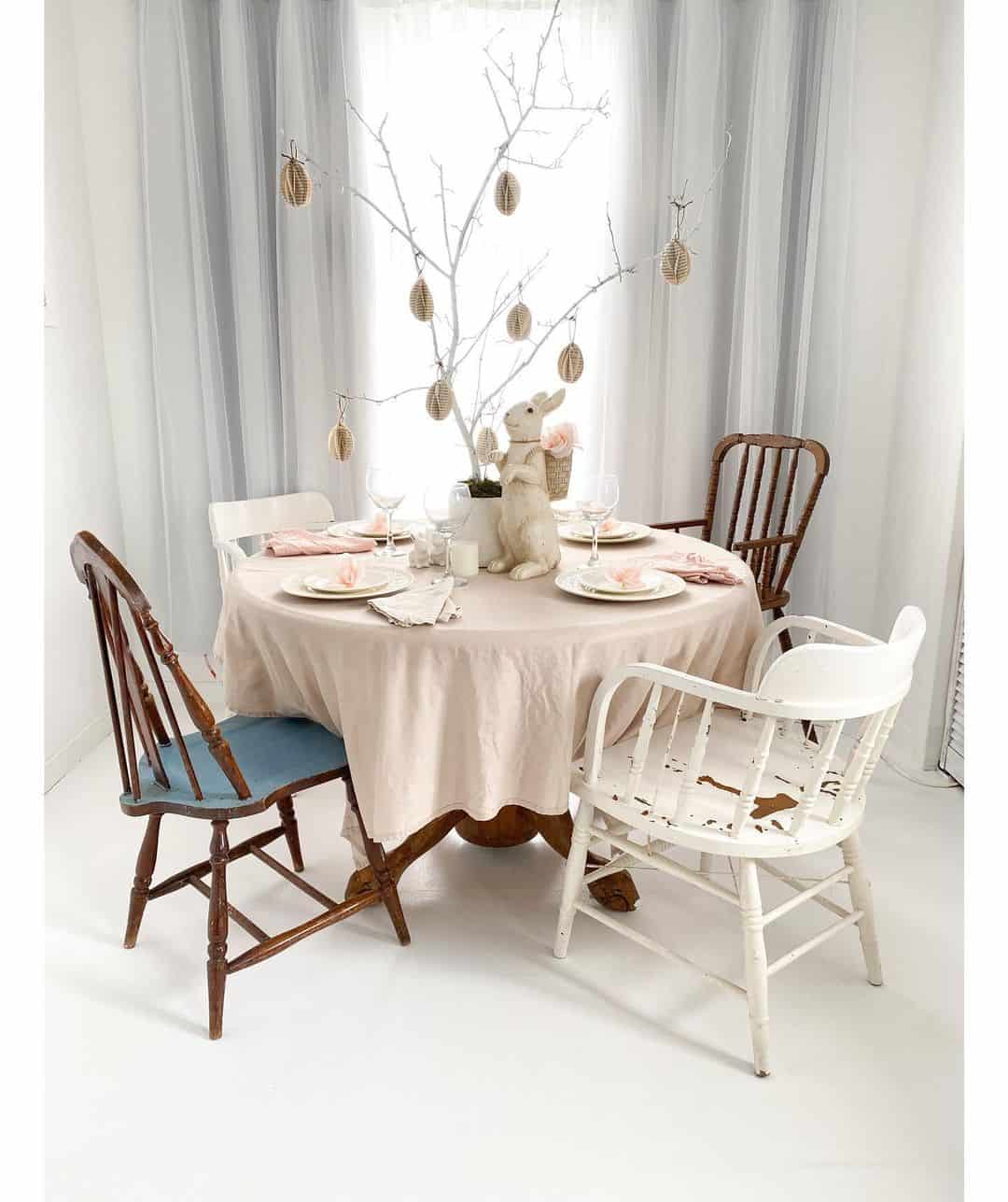 30 Simple Easter Table Décor Ideas You Can Do in A Snap