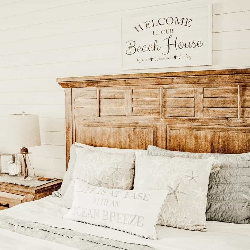 26 Coastal Farmhouse Bedrooms to Inspire a Beachy Refresh