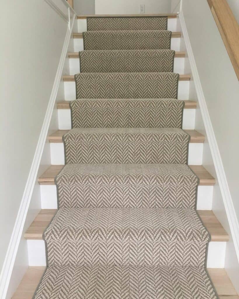 20 Modern Stair Runners to Renew Your Home