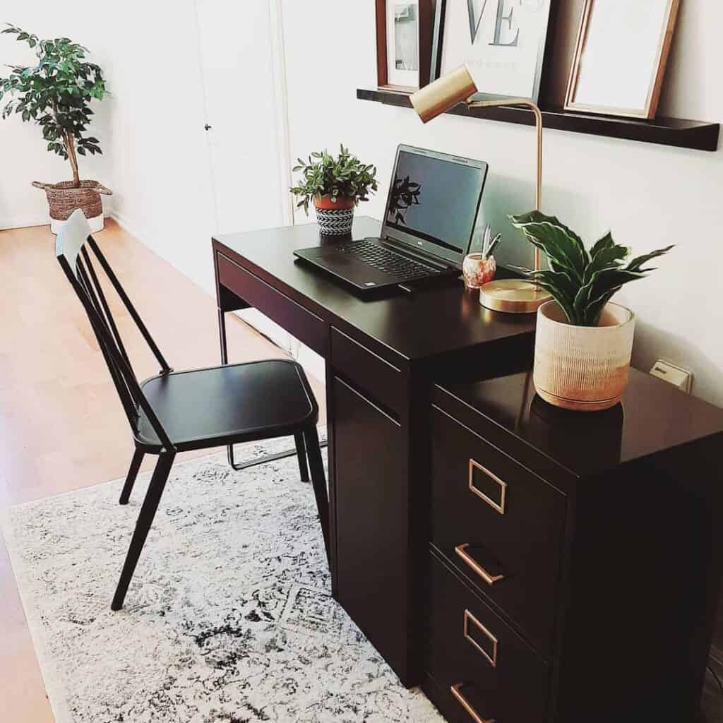 30 Office Desk Décor Ideas to Elevate Your Home Workspace