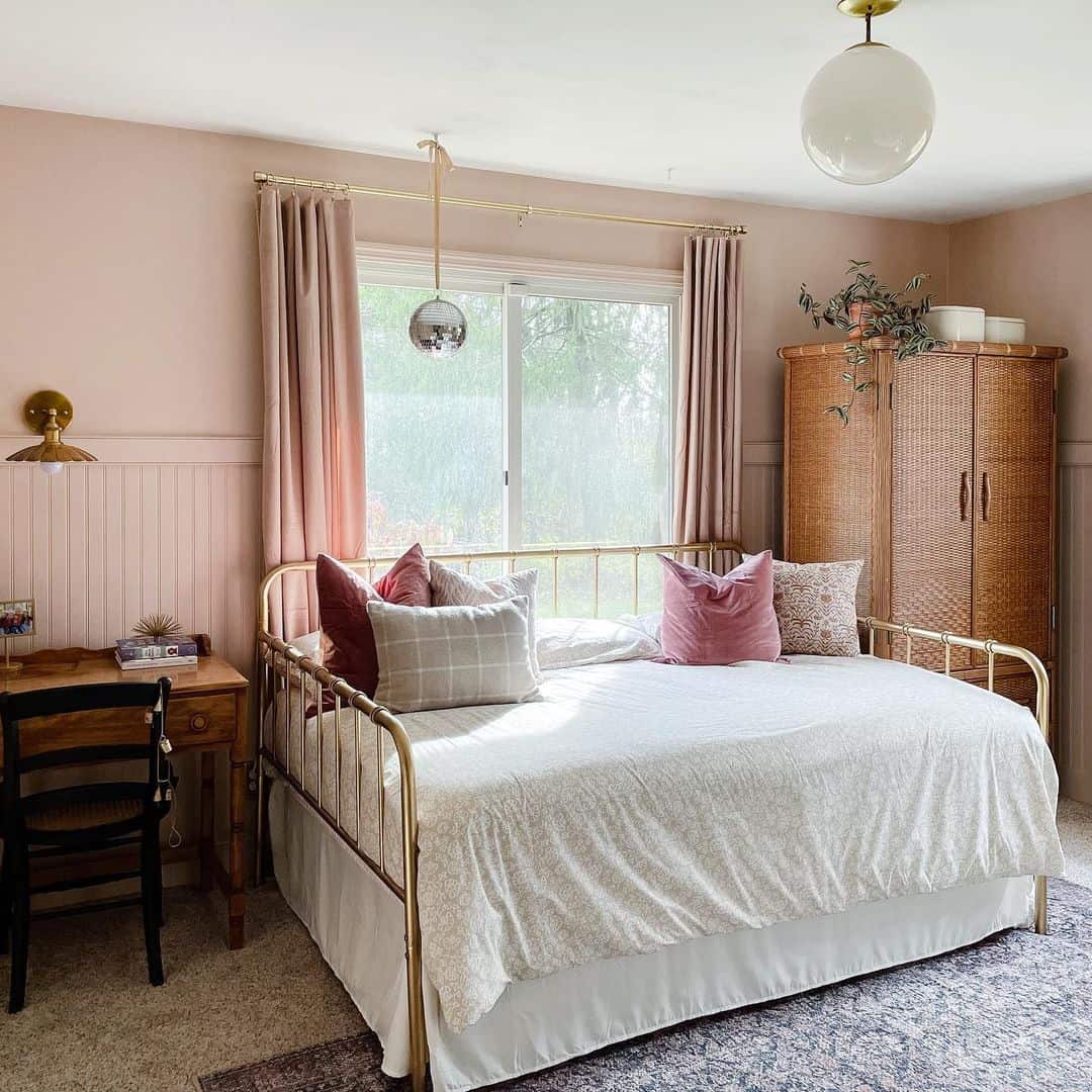 21 Pink Wall Ideas for Warm, Youthful, and Refined Rooms