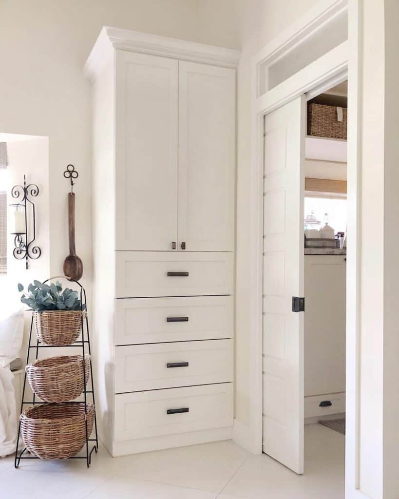 26 Transom Windows to Add to Your Abode