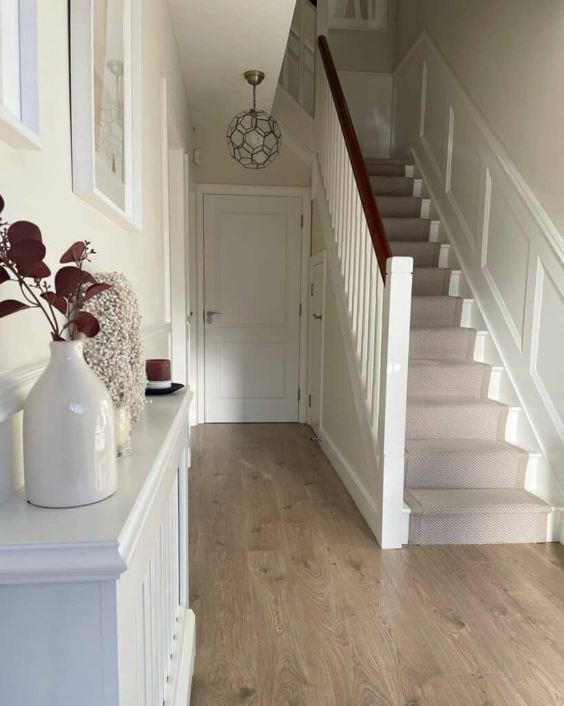 20 Modern Stair Runners to Renew Your Home