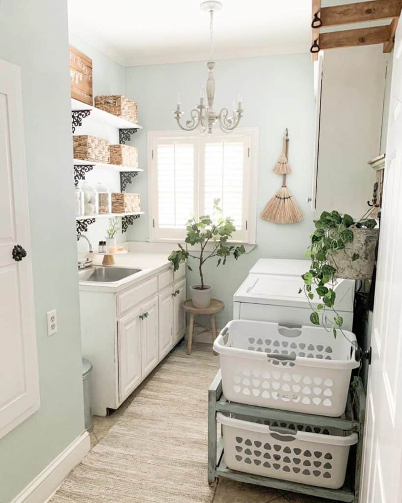 28 Laundry Basket Ideas to Make Household Chores a Breeze