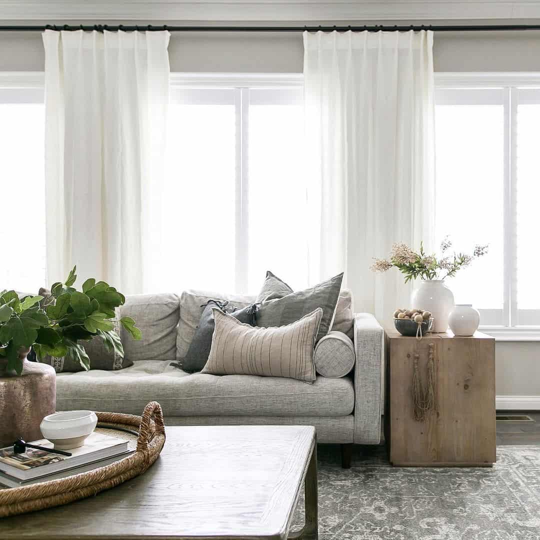 30 Unique Drapes for Living Room Ideas for a Finishing Touch