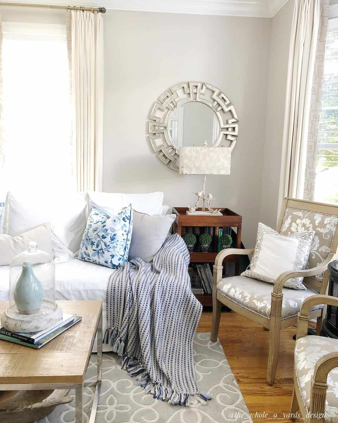 16 Beautiful and Bold Blue Living Room Ideas