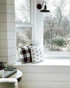10 Bay Window Seating Ideas For Your Personal Retreat