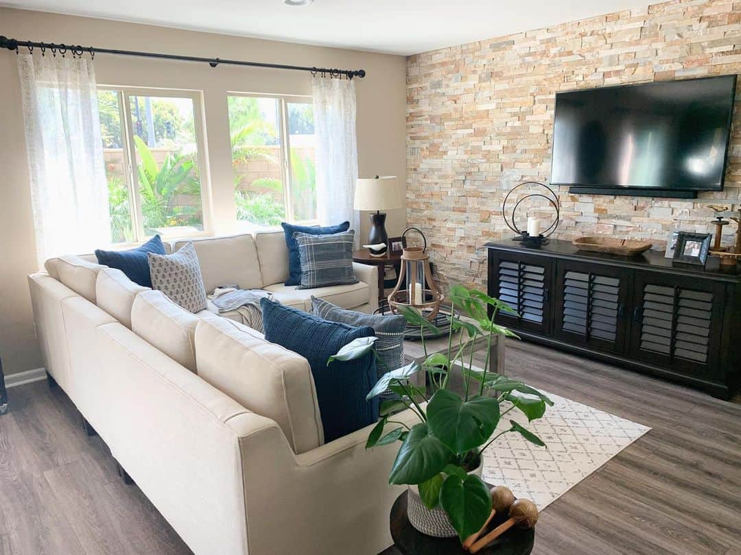 28 Entertainment Walls that Put the Spotlight on Your TV