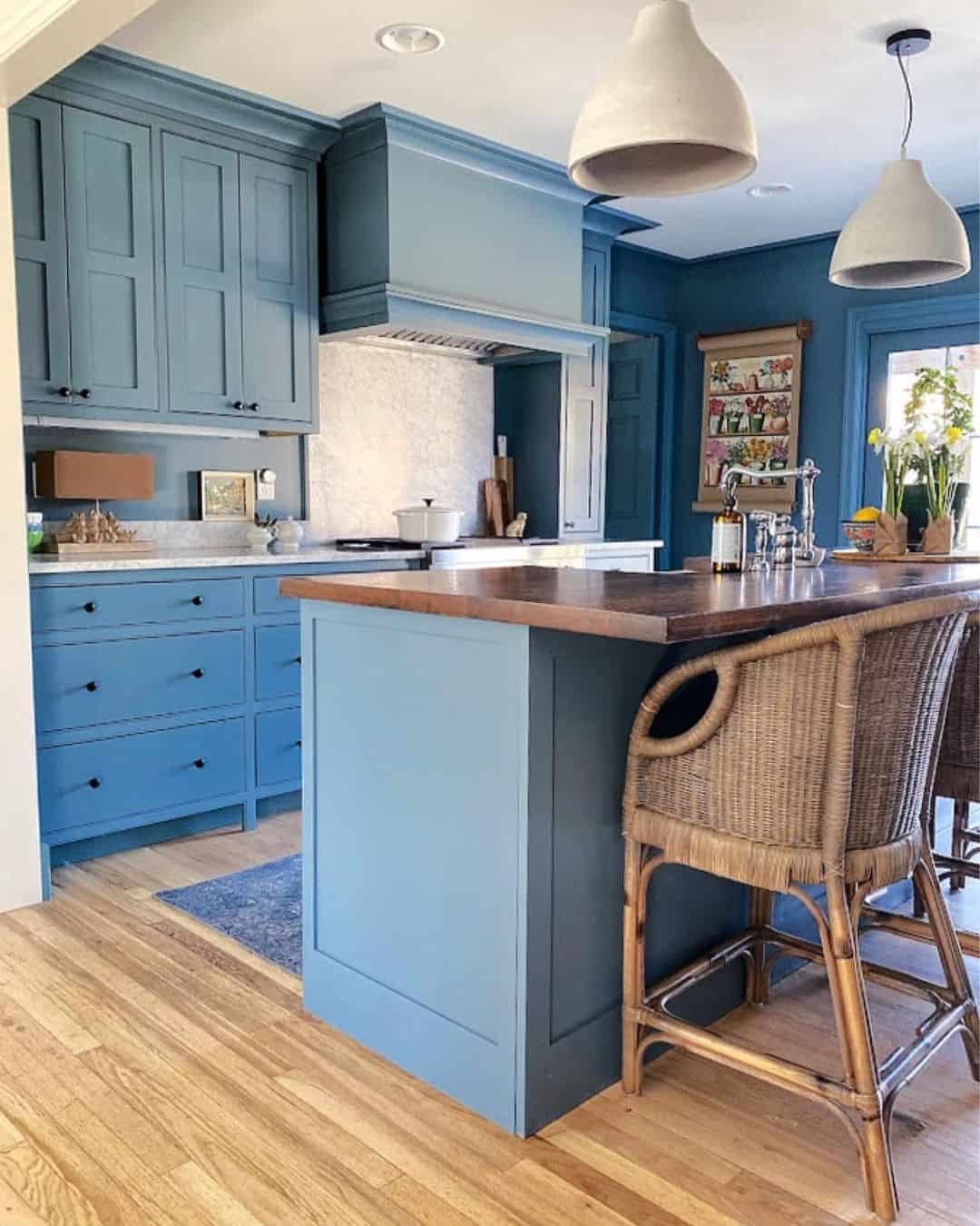 14 Blue Kitchen Designs To Create A Refreshing Experience