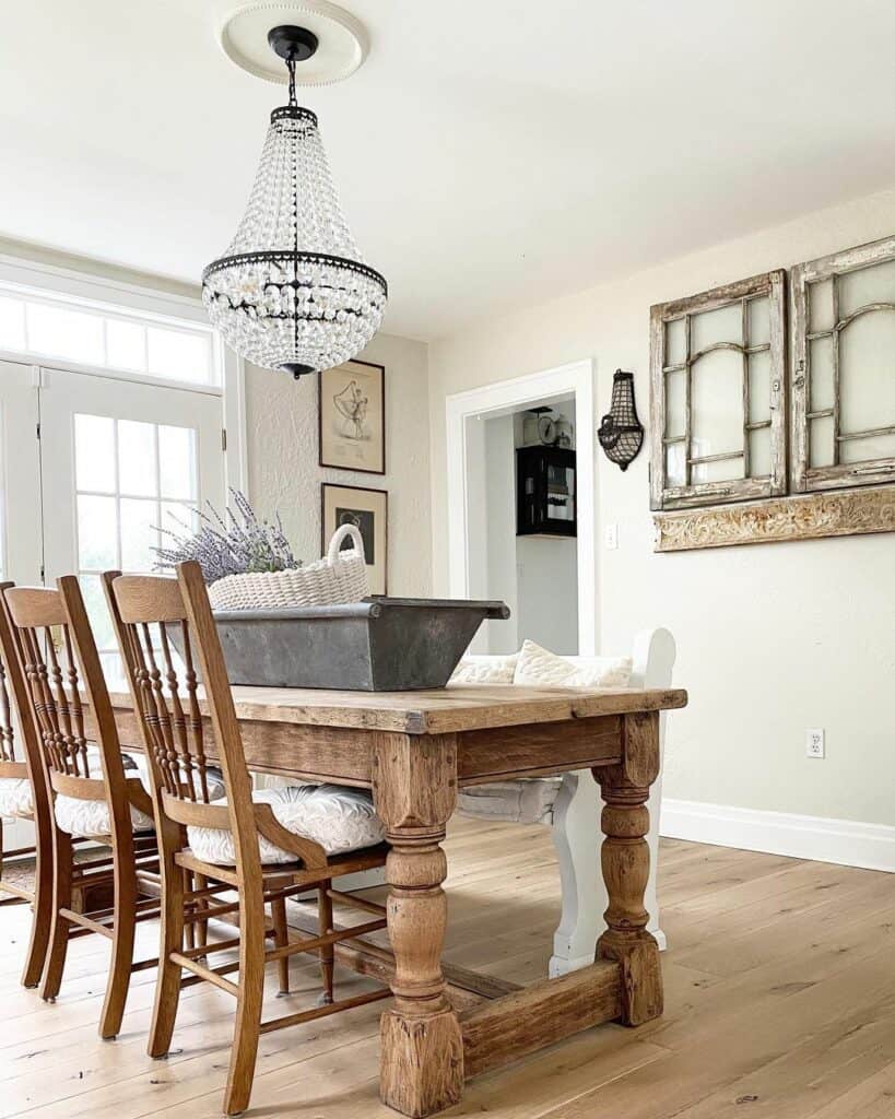 27 Rustic Dining Room Ideas for The Traditionalist
