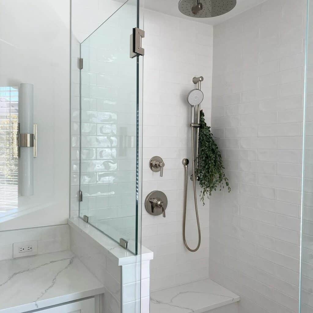 28 Modern Shower Tile Ideas That Will Revitalize Your Home