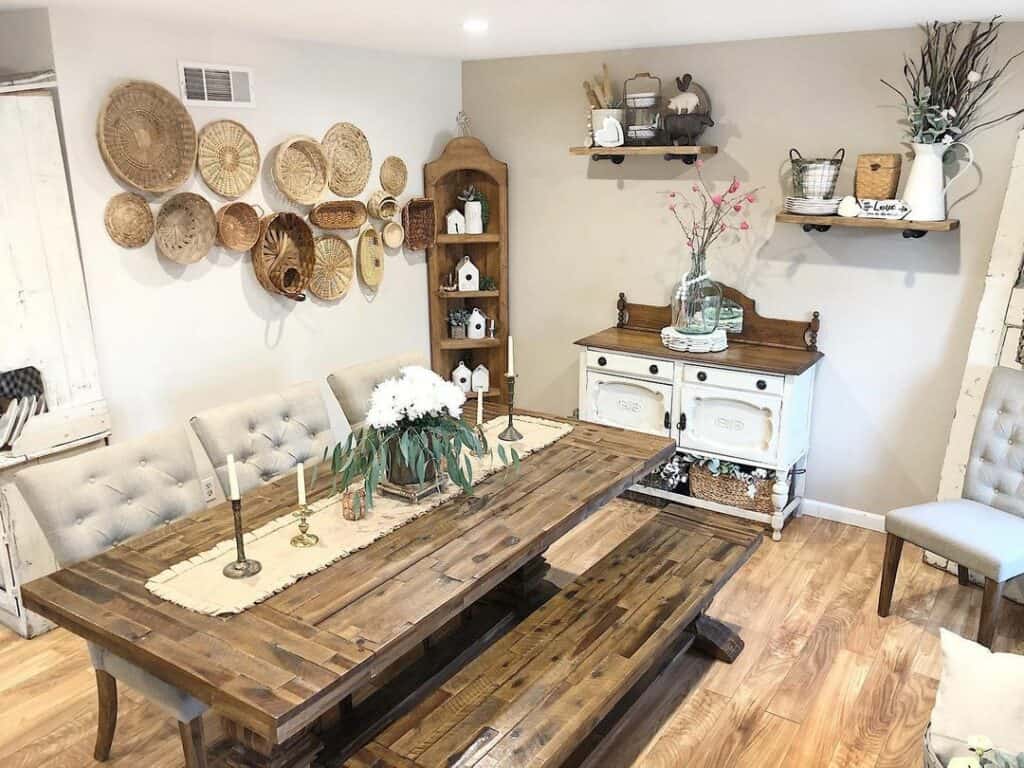 27 Rustic Dining Room Ideas for The Traditionalist
