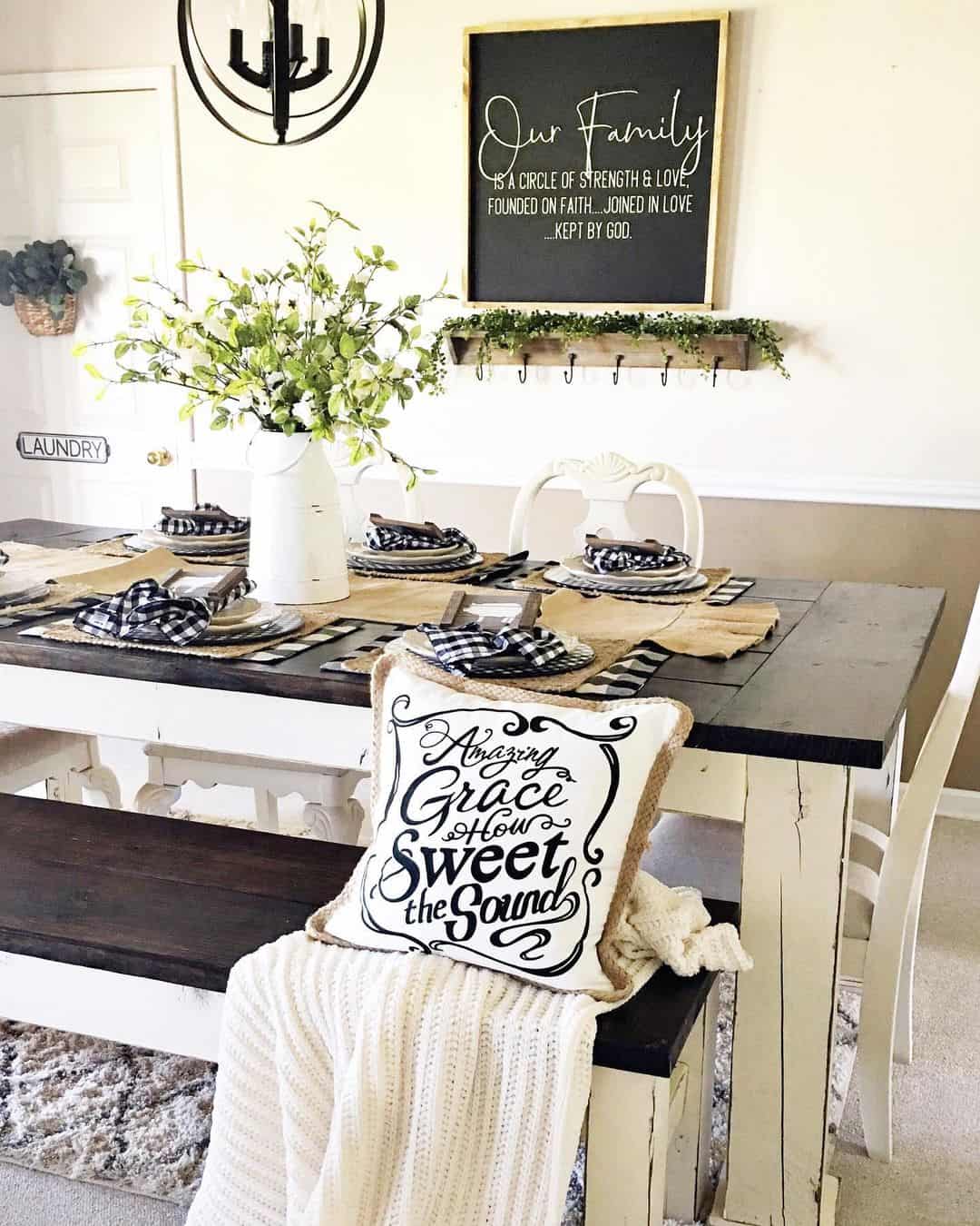 27 Rustic Dining Room Ideas for The Traditionalist