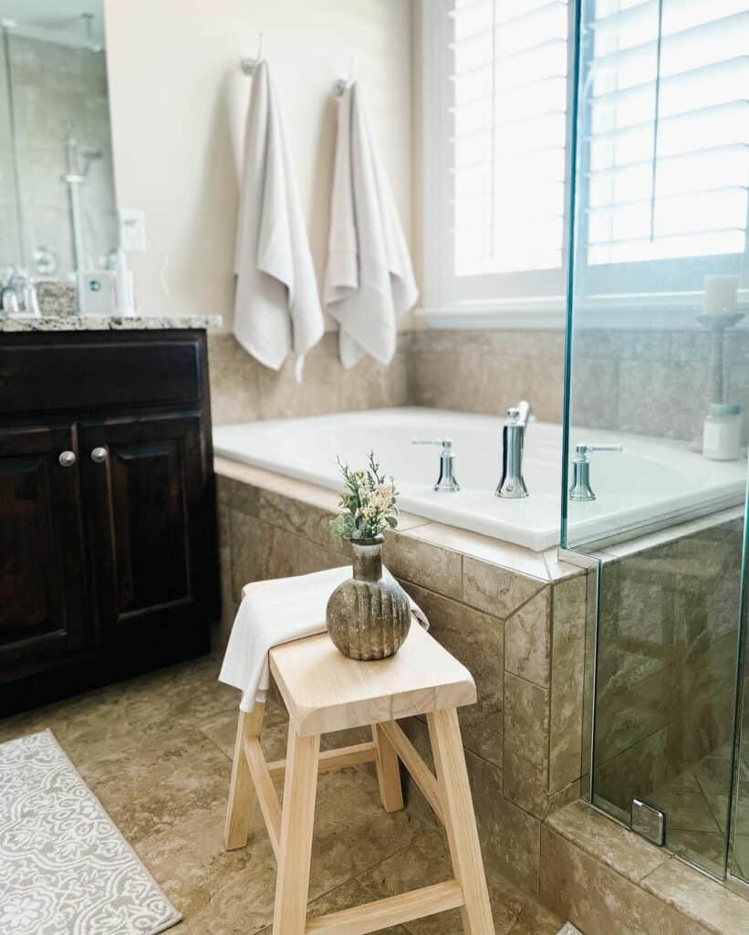 29 Beautiful Small Bathroom Walk-in Shower Ideas and Designs