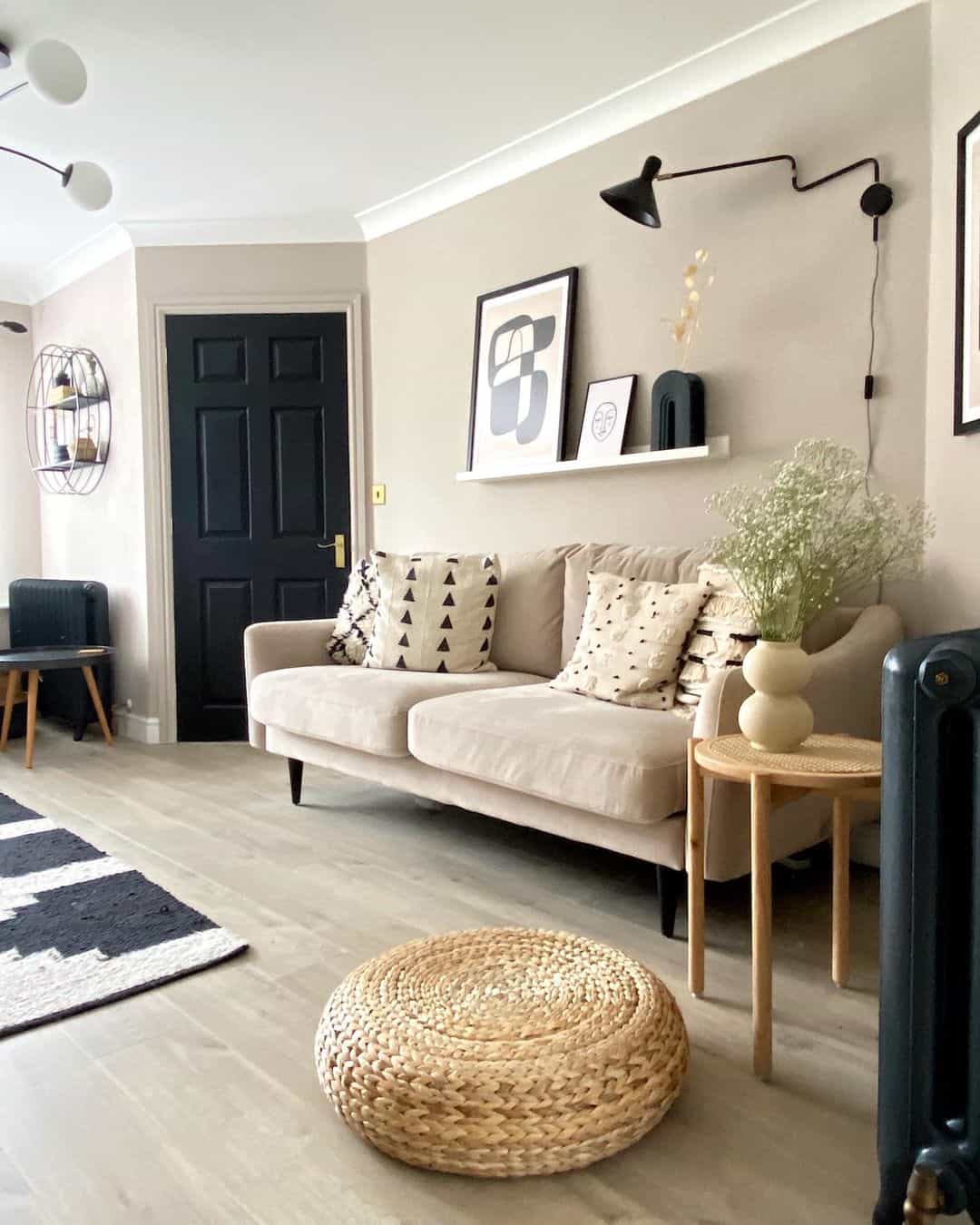 24 Small Living Room Lighting Ideas To Brighten Your Space