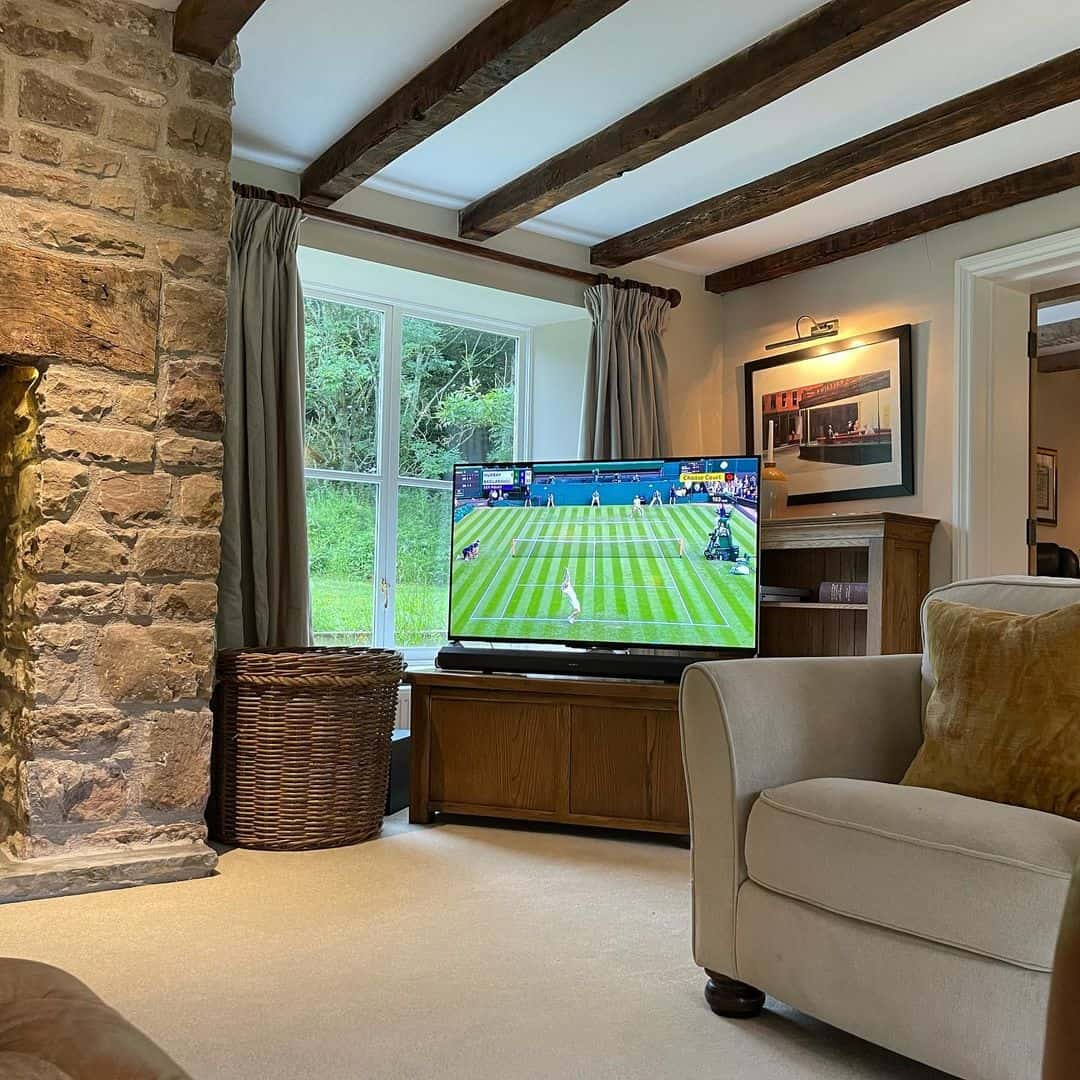 29 Reasons To Try Exposed Beam Ceilings in Your Home