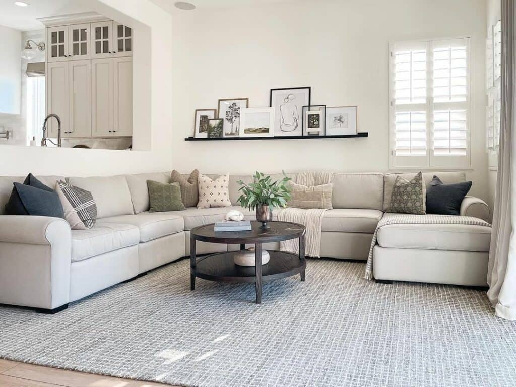 28 Clever Small Living Room Sectional Layout Ideas