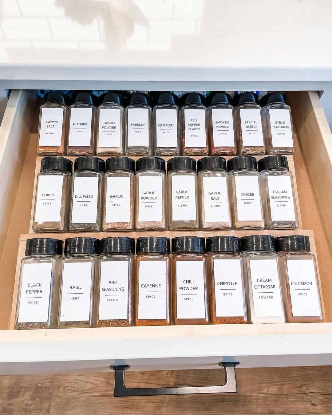 26 Fabulous Storing Spices Ideas for Home Organization