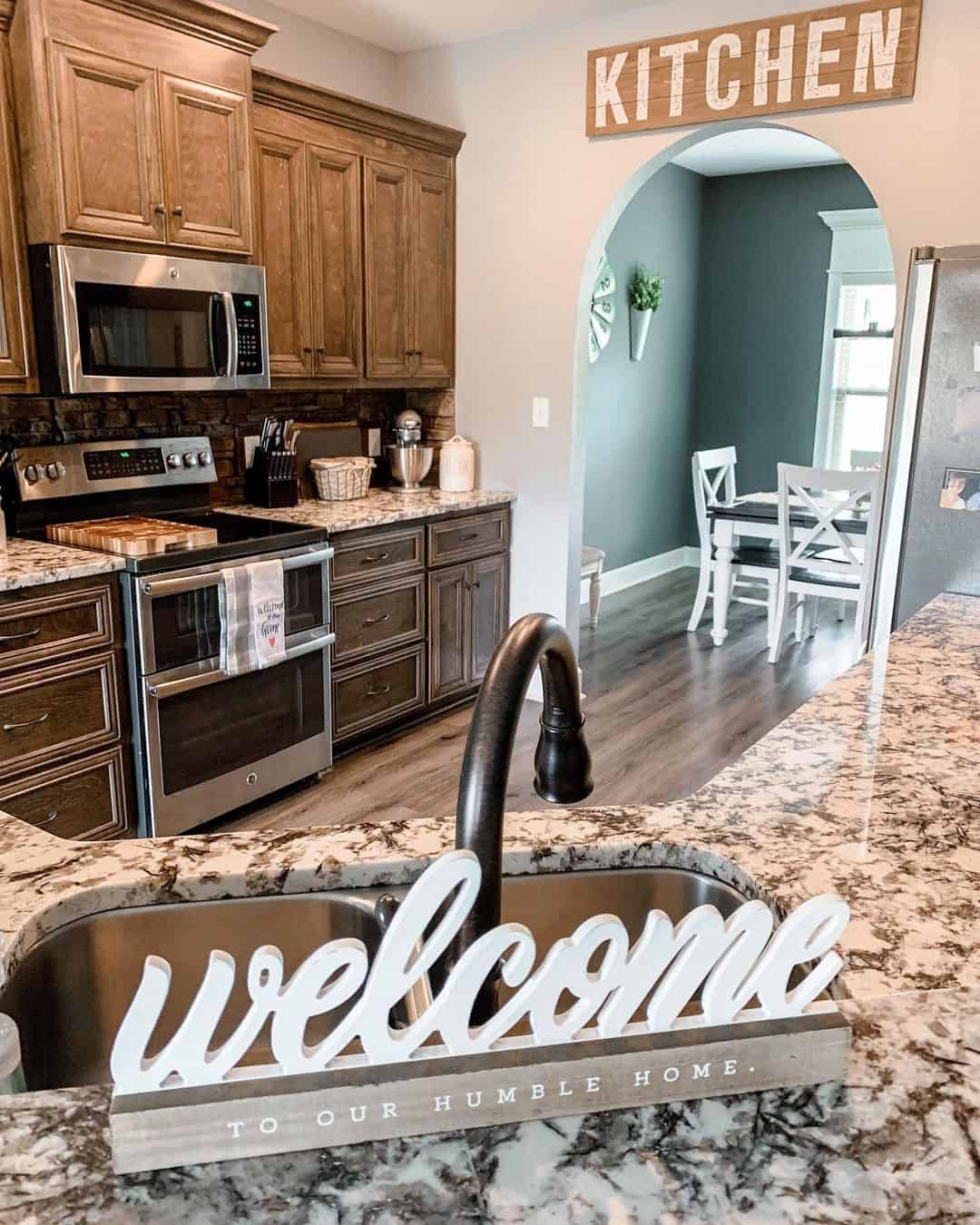 28 Kitchen Signs Décor Ideas for a Homey Look