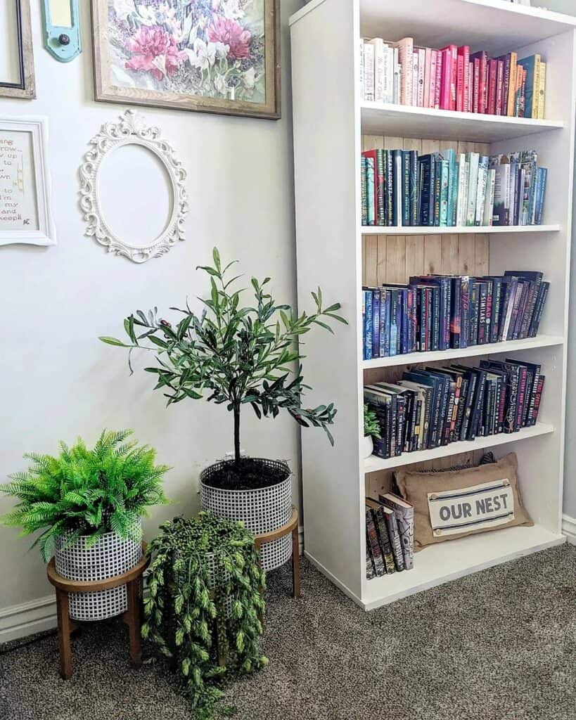 30 Bookshelf Ideas To Show Off Your Favorite Books