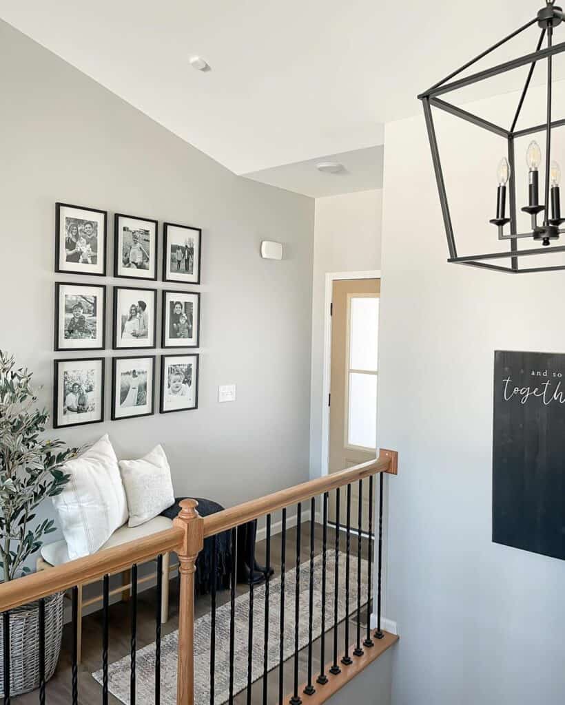 30 Brilliant Hall Decorating Ideas To Personalize Your Home