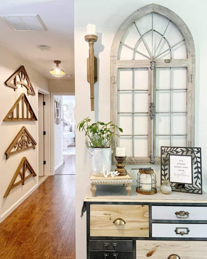 30 Brilliant Hall Decorating Ideas To Personalize Your Home