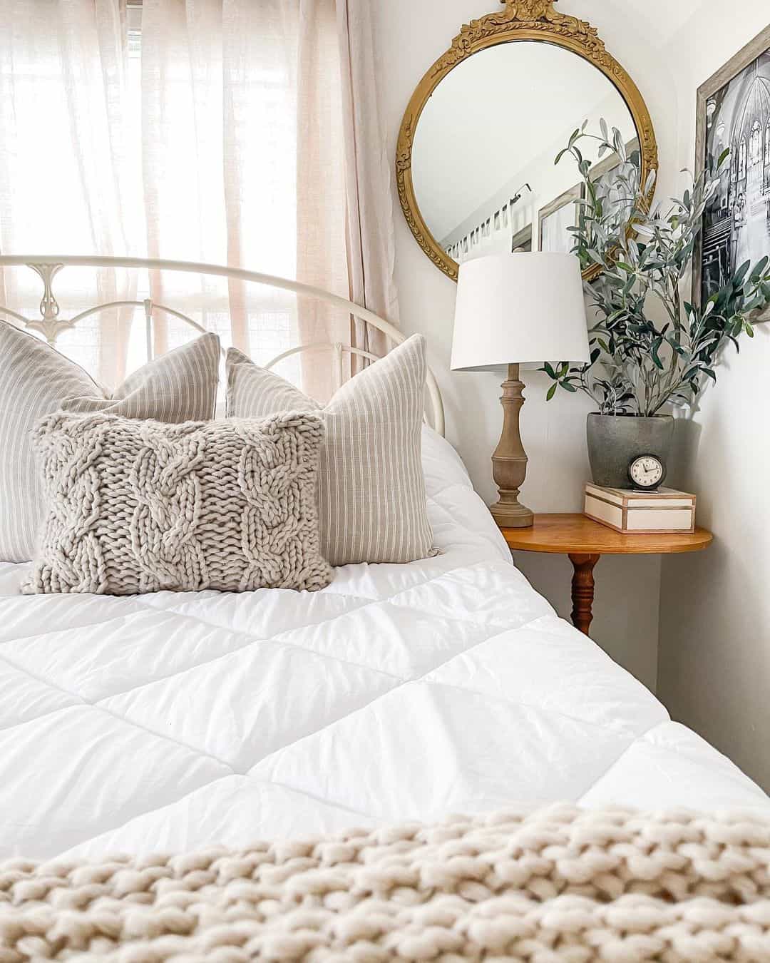 30 Simple Bedroom Ideas To Achieve Minimalistic Elegance