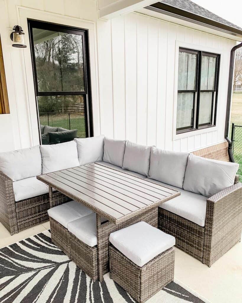 26 Outdoor Sitting Areas To Inspire Your Outdoor Oasis