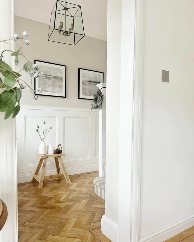 30 Brilliant Hall Decorating Ideas To Personalize Your Home