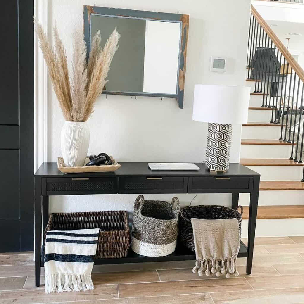 22 Modern Farmhouse Entryway Ideas to Update Your Home
