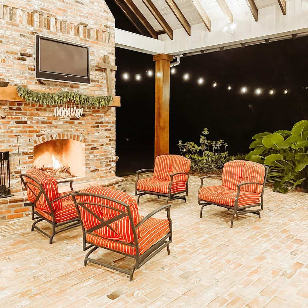 26 Outdoor Sitting Areas To Inspire Your Outdoor Oasis