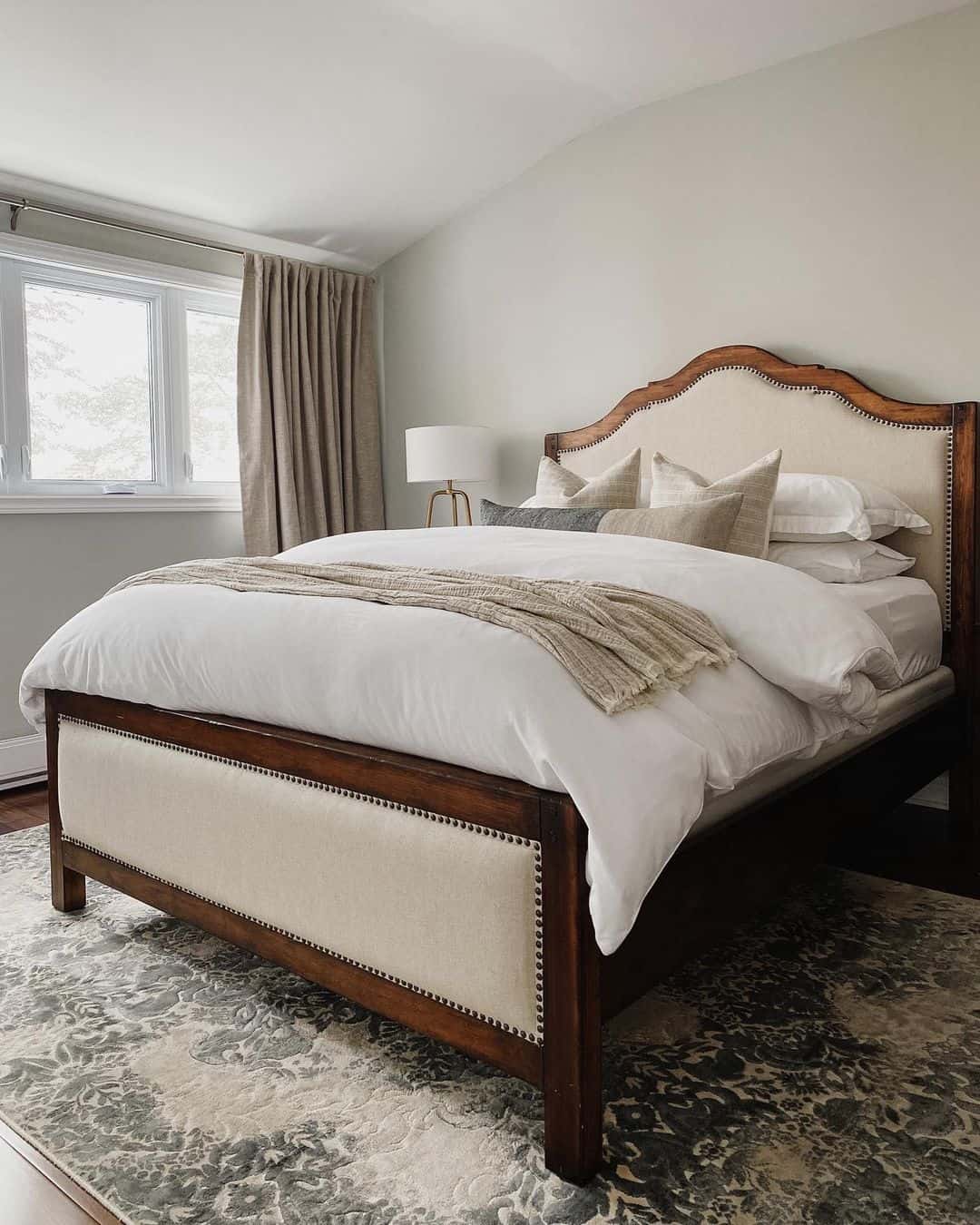 30 Simple Bedroom Ideas To Achieve Minimalistic Elegance
