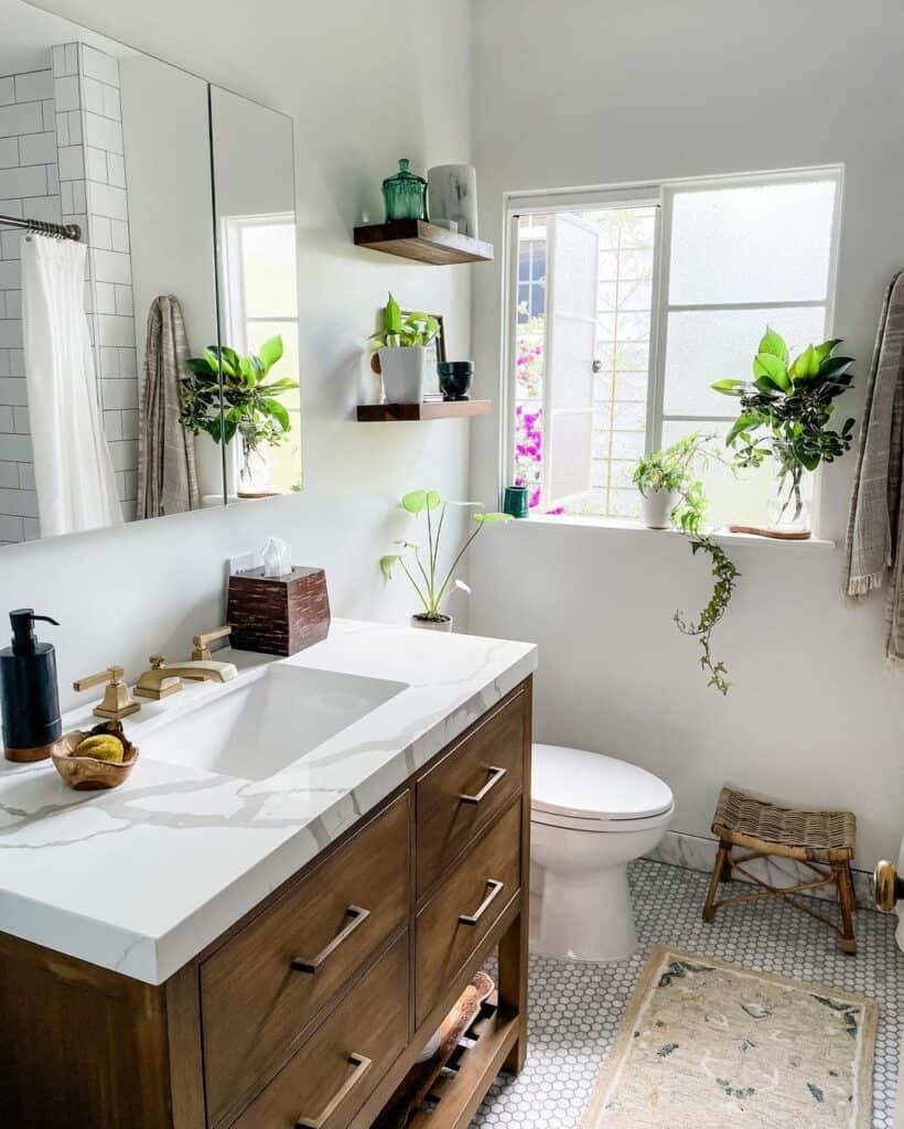 28 Small Full Bathroom Ideas That Make a Big Statement