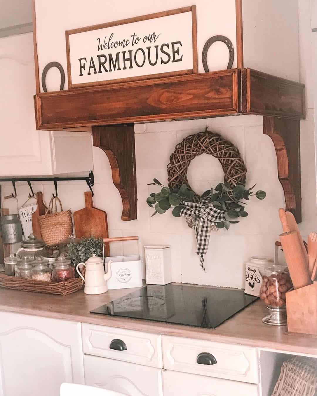 28 Rustic Farmhouse French Country Kitchen Ideas