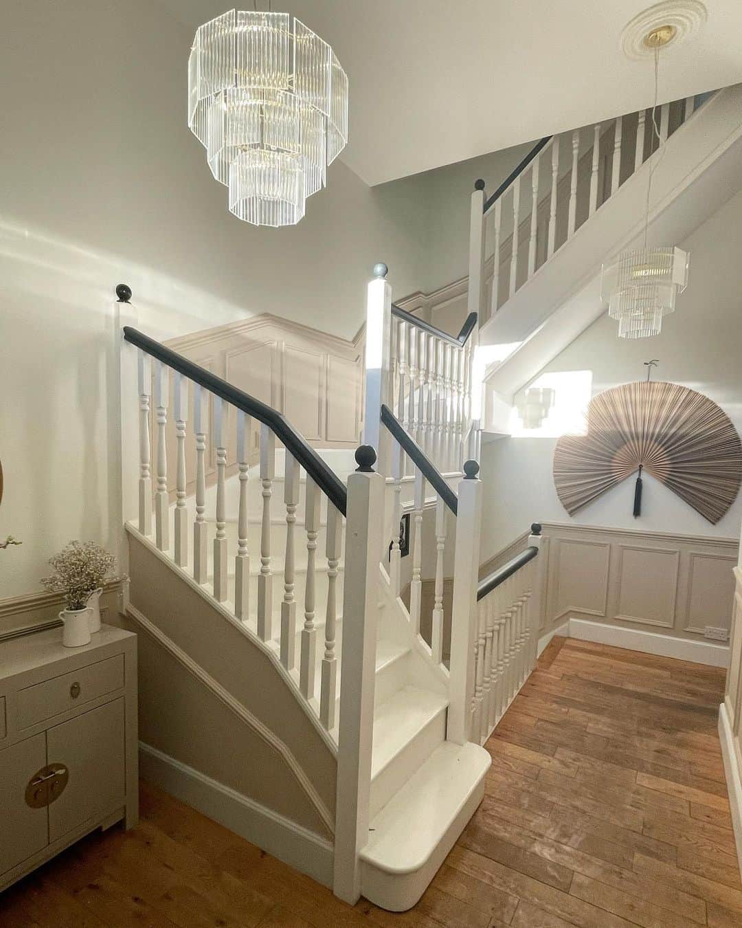 21 Luxury Modern Entryways To Set the Tone for Your Home