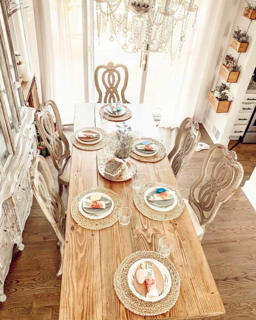 23 Ways To Embrace Elegance in a French Country Dining Room