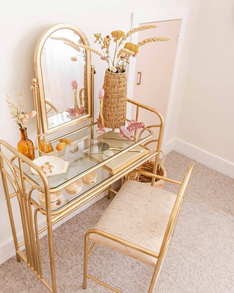 25 Beautiful and Functional Vanity Ideas for Any Space