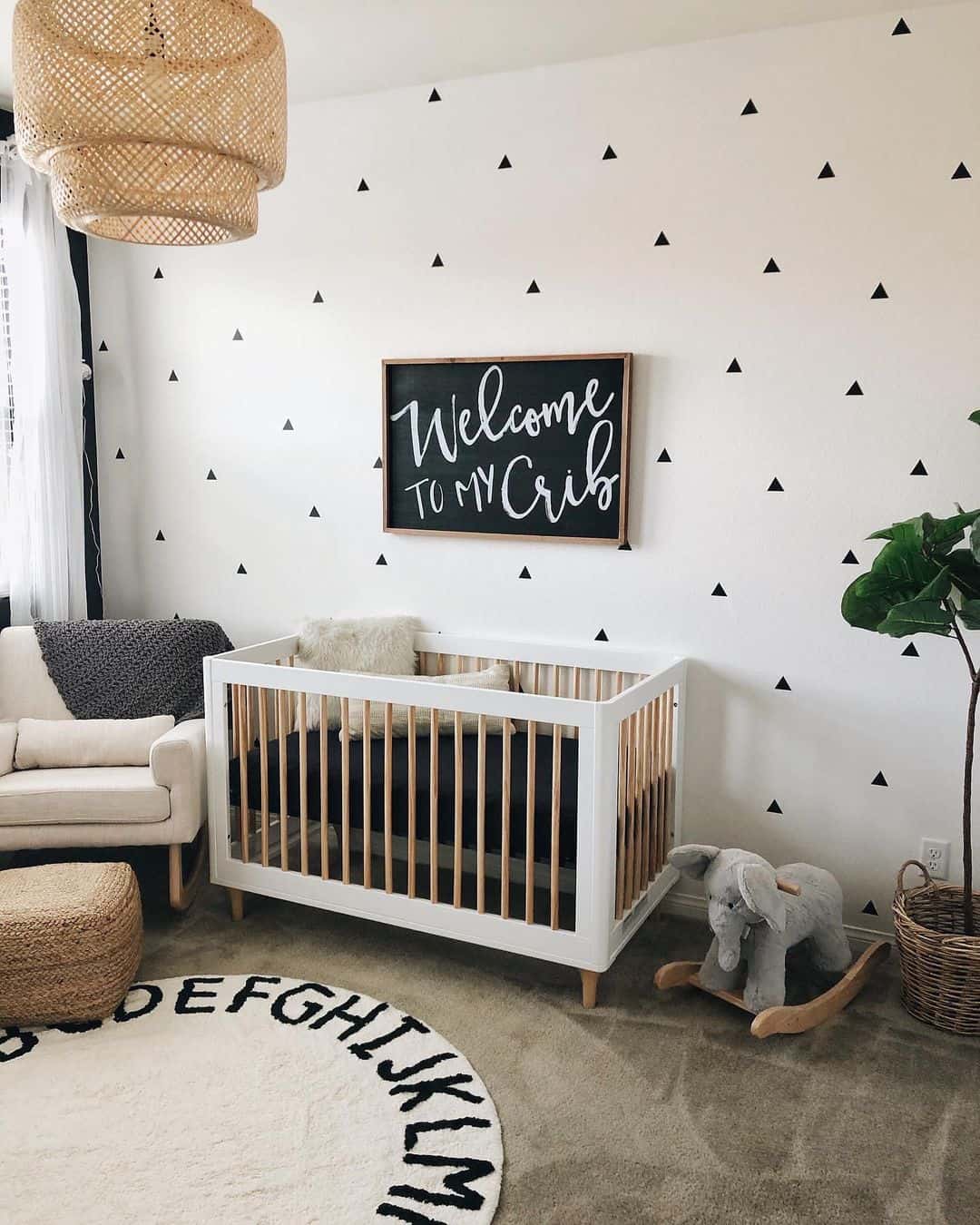 22 Nursery Accent Walls for Your Baby’s Delight
