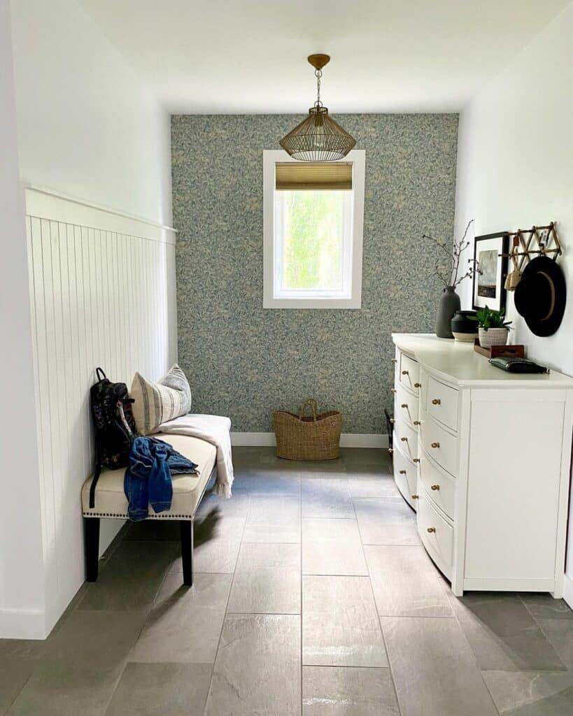 22 Ways to Style an Accent Wall With Windows in Your Home