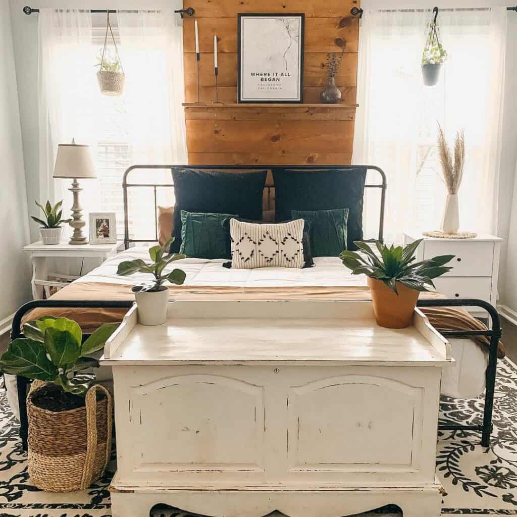 22 Ways to Style an Accent Wall With Windows in Your Home