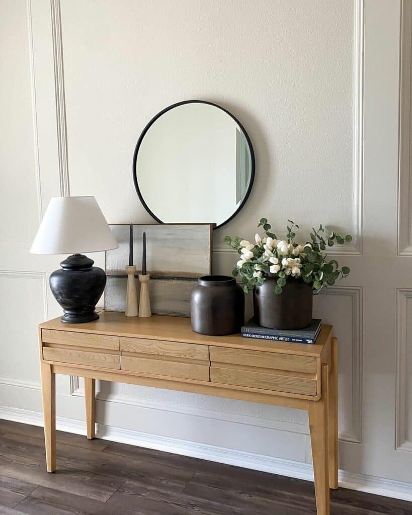 21 Luxury Modern Entryways To Set the Tone for Your Home