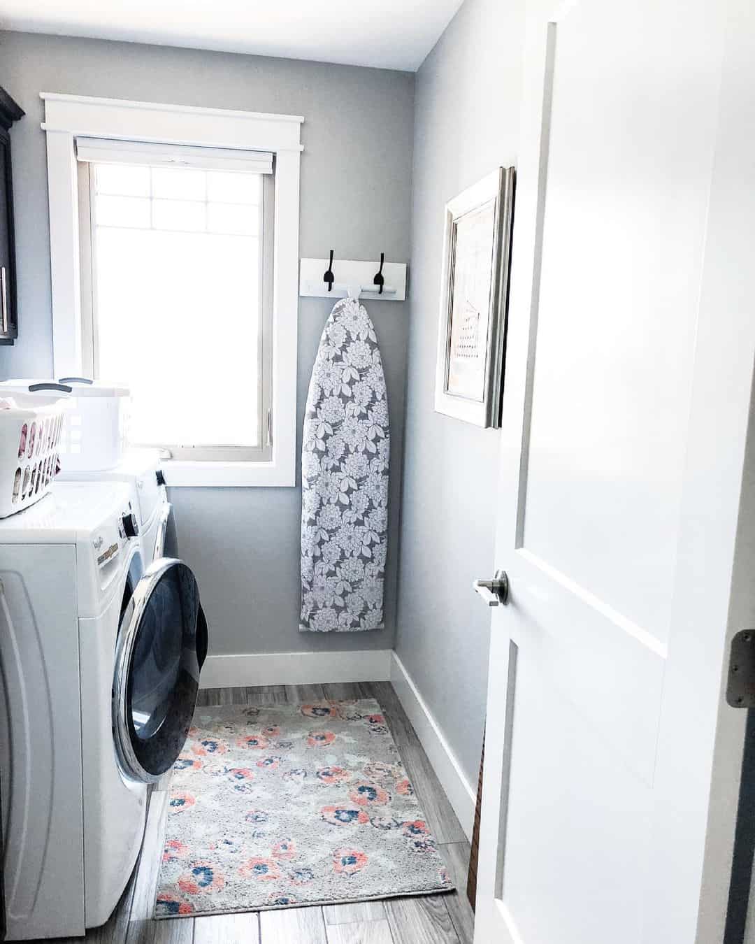 25 Small Laundry Room Designs To Help You Save Space