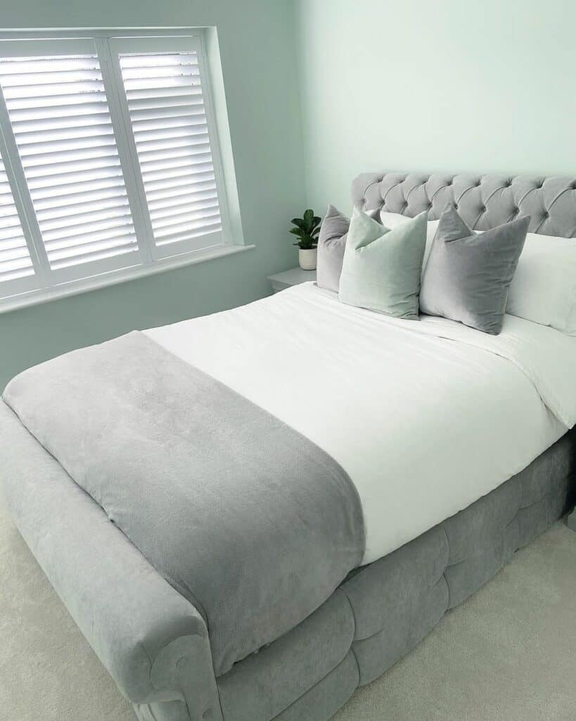 24 Subtle Gray Bed Ideas for a Fantastic New Look