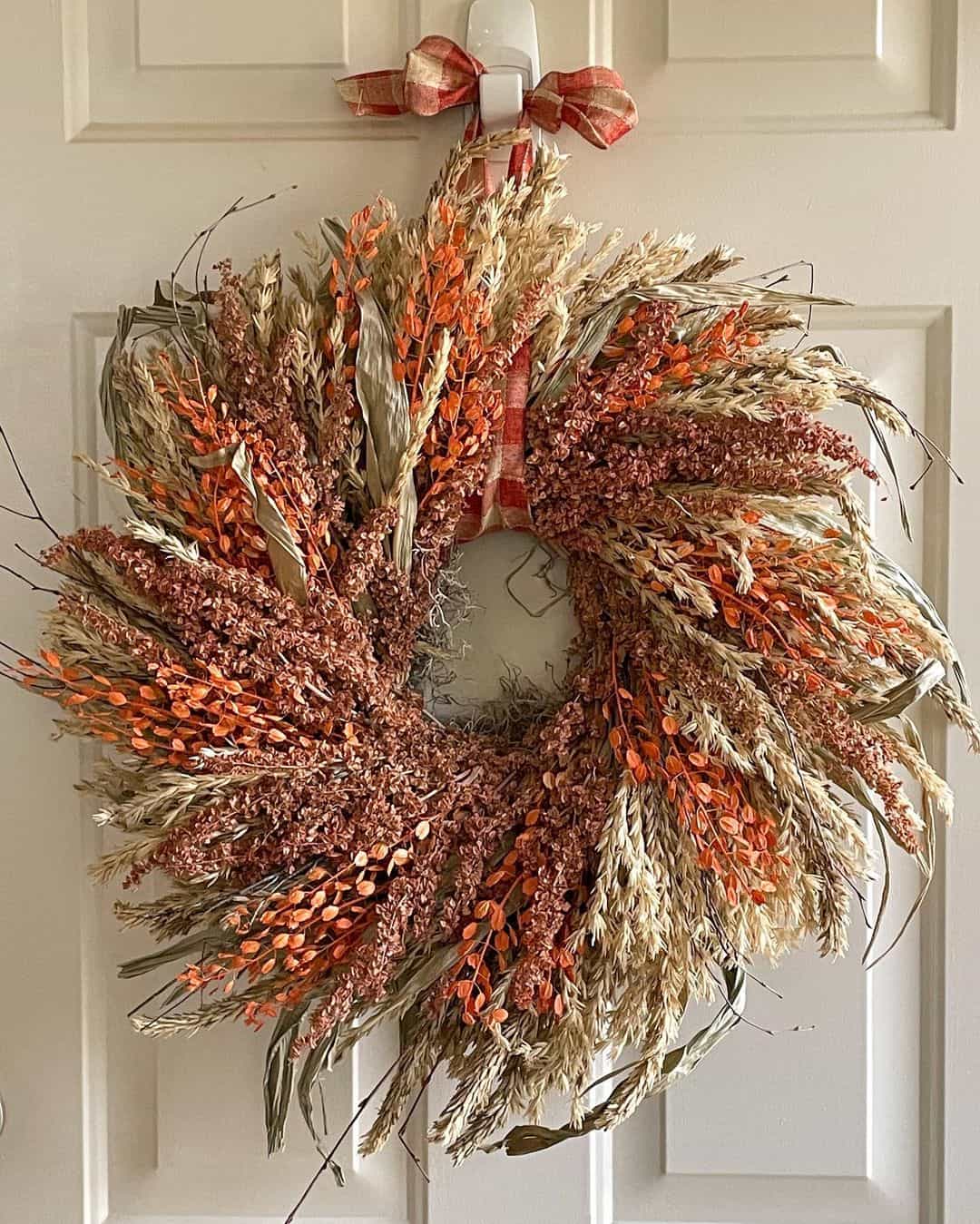 27 Fall Wreath Ideas To Welcome the Autumn Season