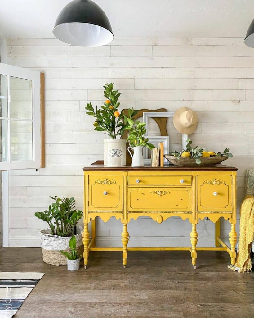 25 Small Entryway Flooring Ideas To Welcome Your Guests