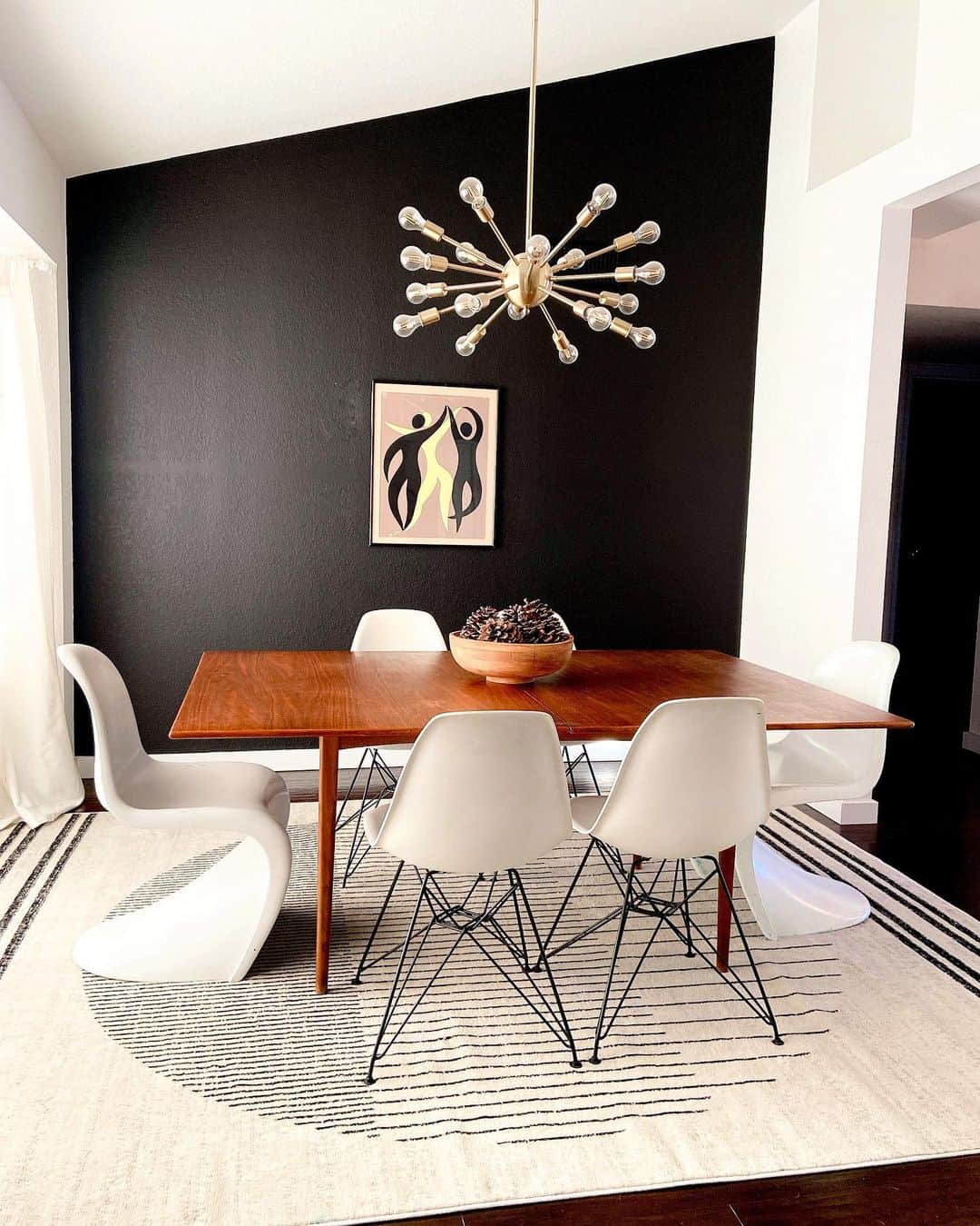 22 Modern Black Accent Walls That Will Transform Your Home