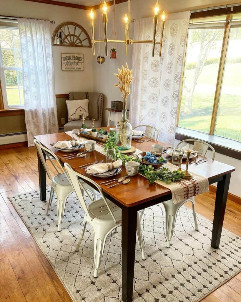 21 Beautiful and Welcoming Dining Room Table Ideas