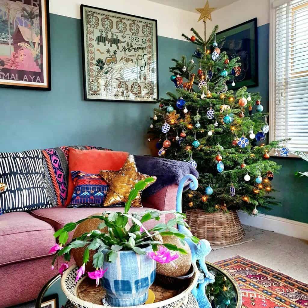 22 Living Room Christmas Décor Ideas for a Merry Mood
